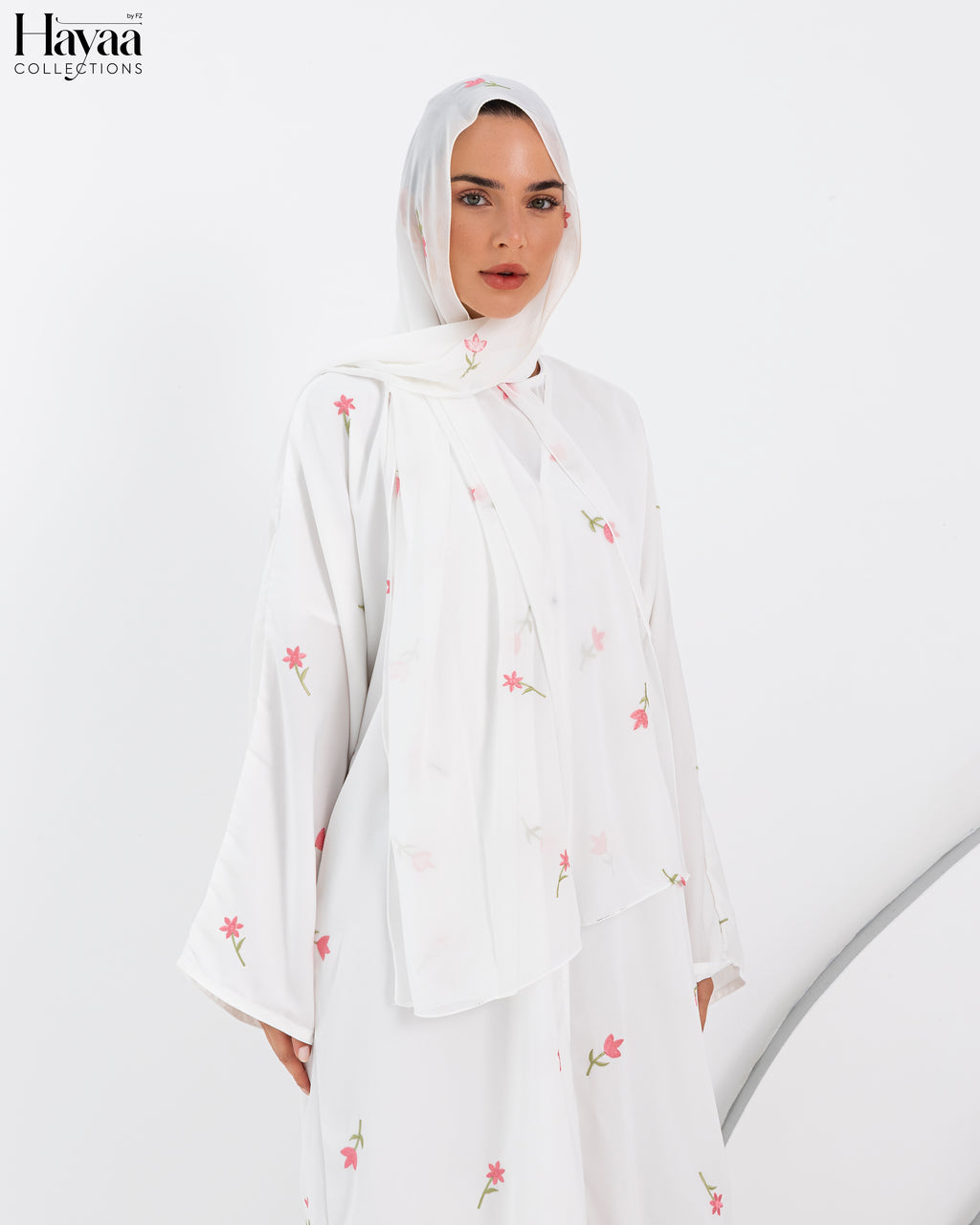 Dalia White Embroidered Abaya